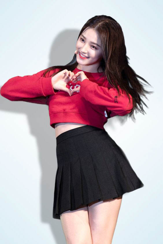 Nancy là ai? Tiểu Sử Và Sự Nghiệp Ca Sĩ Nancy Momoland - Trần Văn Thắng